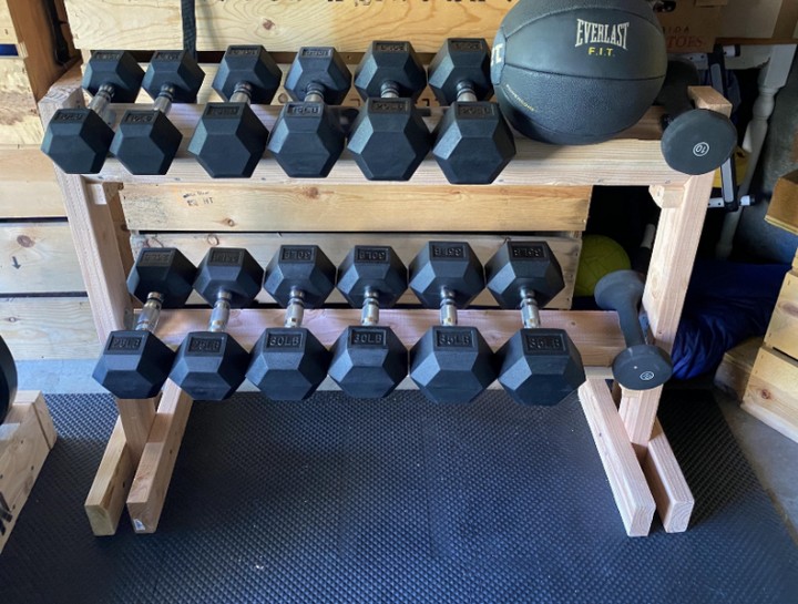 15 DIY Dumbbell Rack Projects For Weight Lifting - All Sands