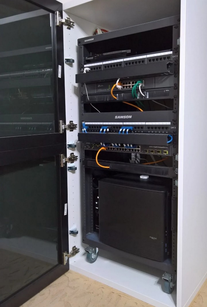 13 DIY Server Rack Plans For Data Centers - All Sands