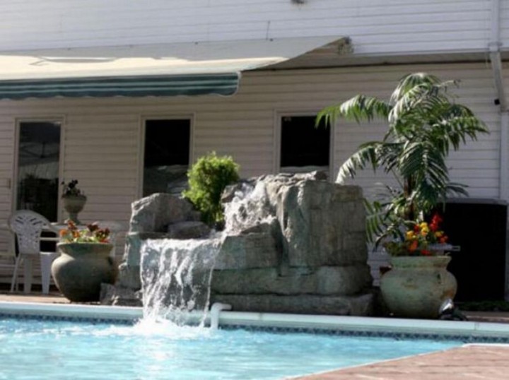 10 DIY Pool Waterfall Ideas For Home Decor - All Sands