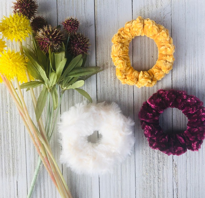 20 Crochet Scrunchie Patterns For Gift Giving - All Sands