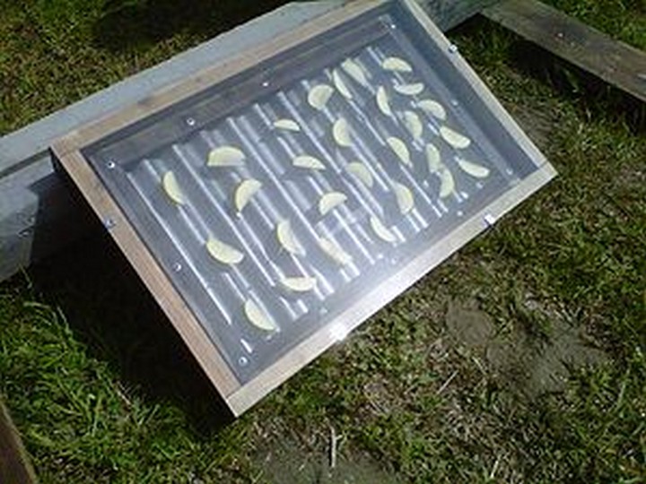 14 Best DIY Solar Food Dehydrator Projects - All Sands
