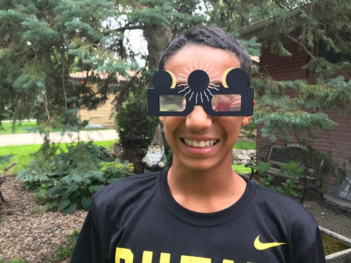 15 DIY Solar Eclipse Glasses Ideas For Everyone - All Sands