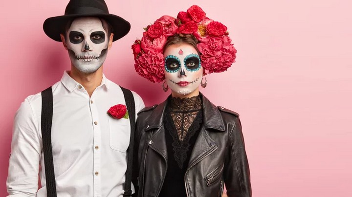 15 DIY Day Of The Dead Costume Ideas - All Sands